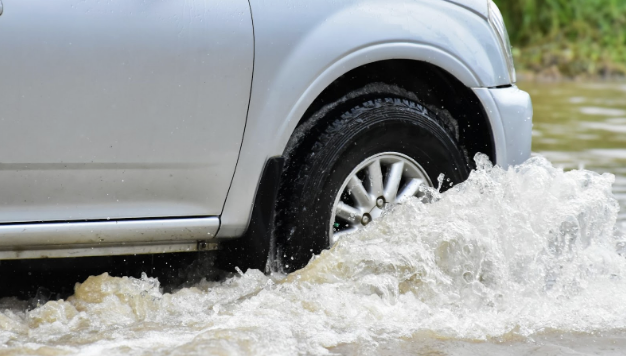 Signs of Engine Hydrolock & How to Fix It
